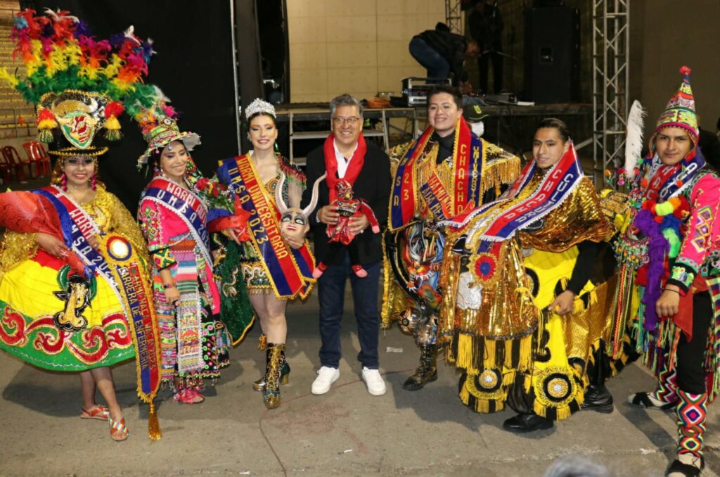 Representantes de la diablada son “Chacha - Warmi” de la UMSA - El ...