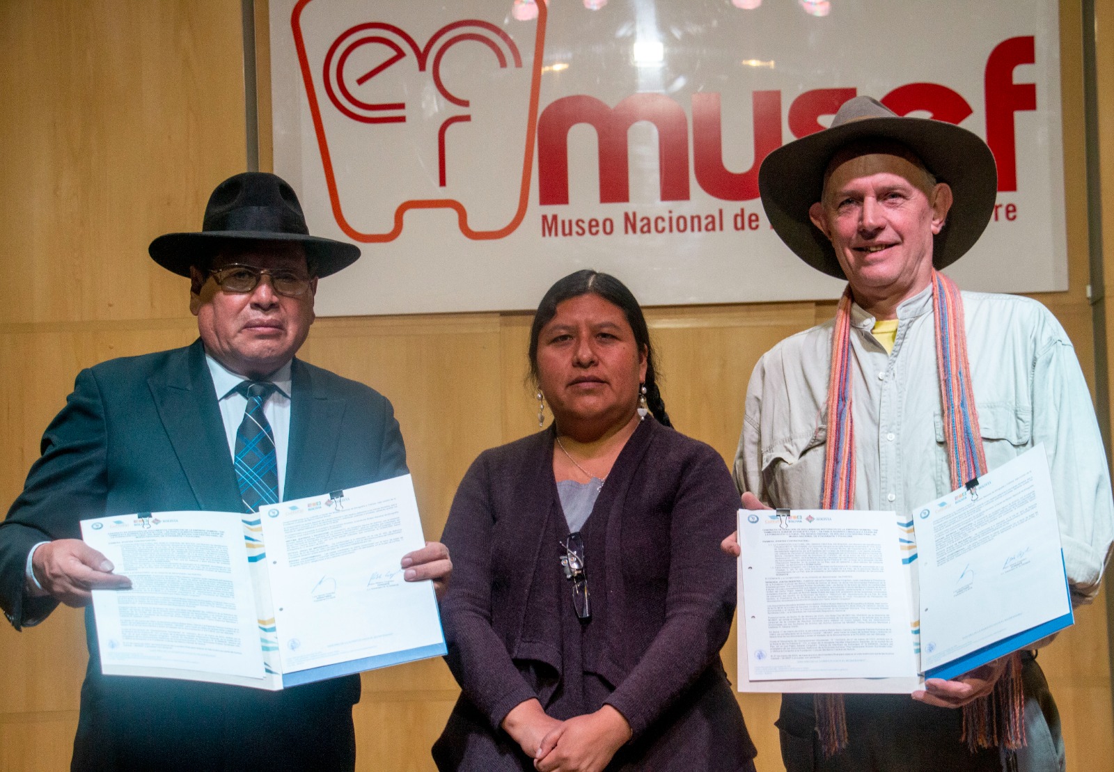 Musef enriquece su biblioteca con documentos sobre auge del caucho - El Diario - Bolivia