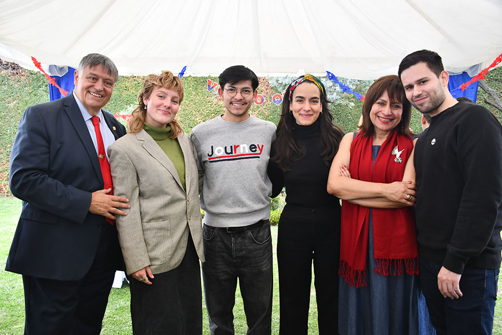 Embajadora del Ecuador celebró las fiestas de Quito - El Diario - Bolivia