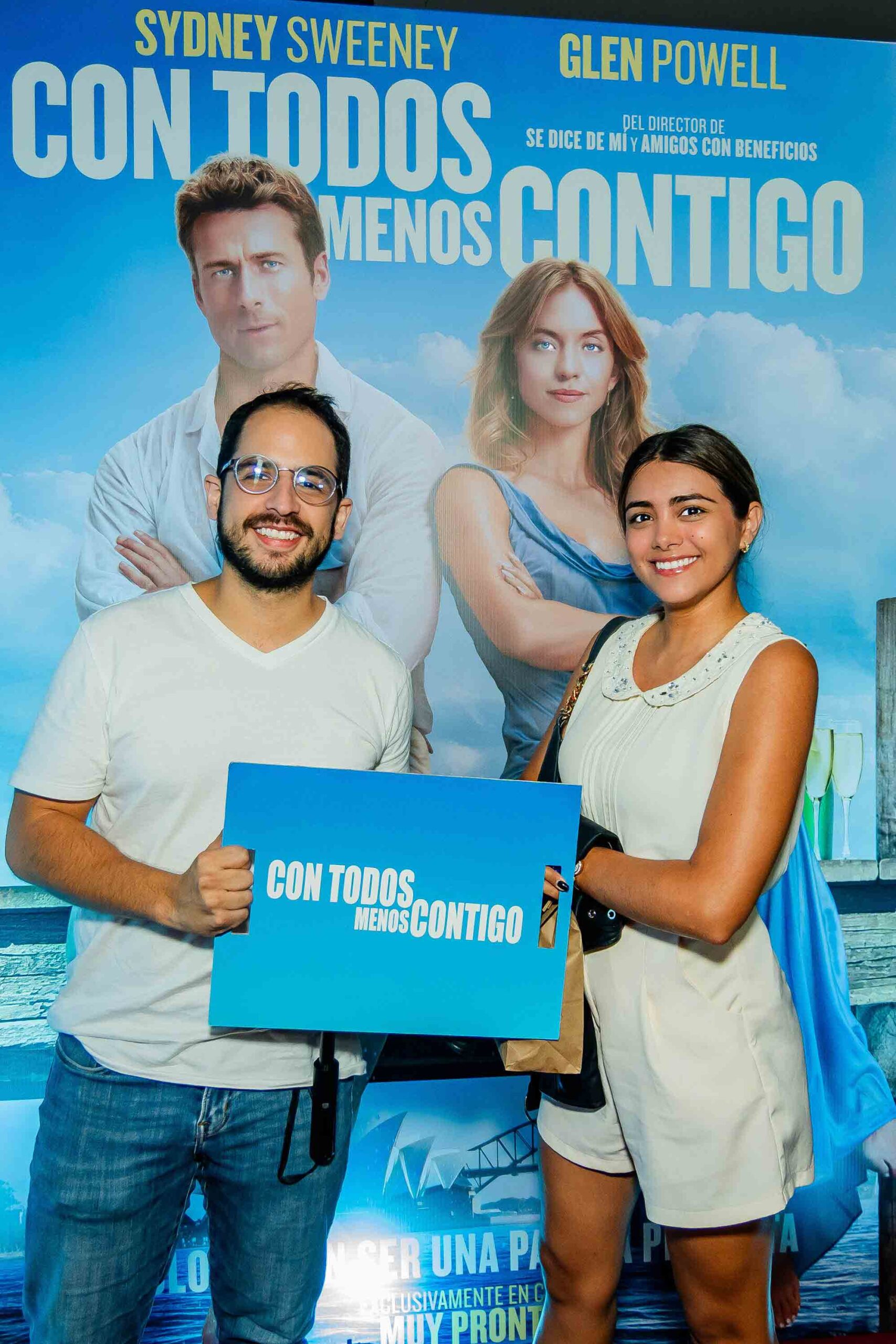 Cinéfilos disfrutaron "Con todos menos contigo" - El Diario - Bolivia