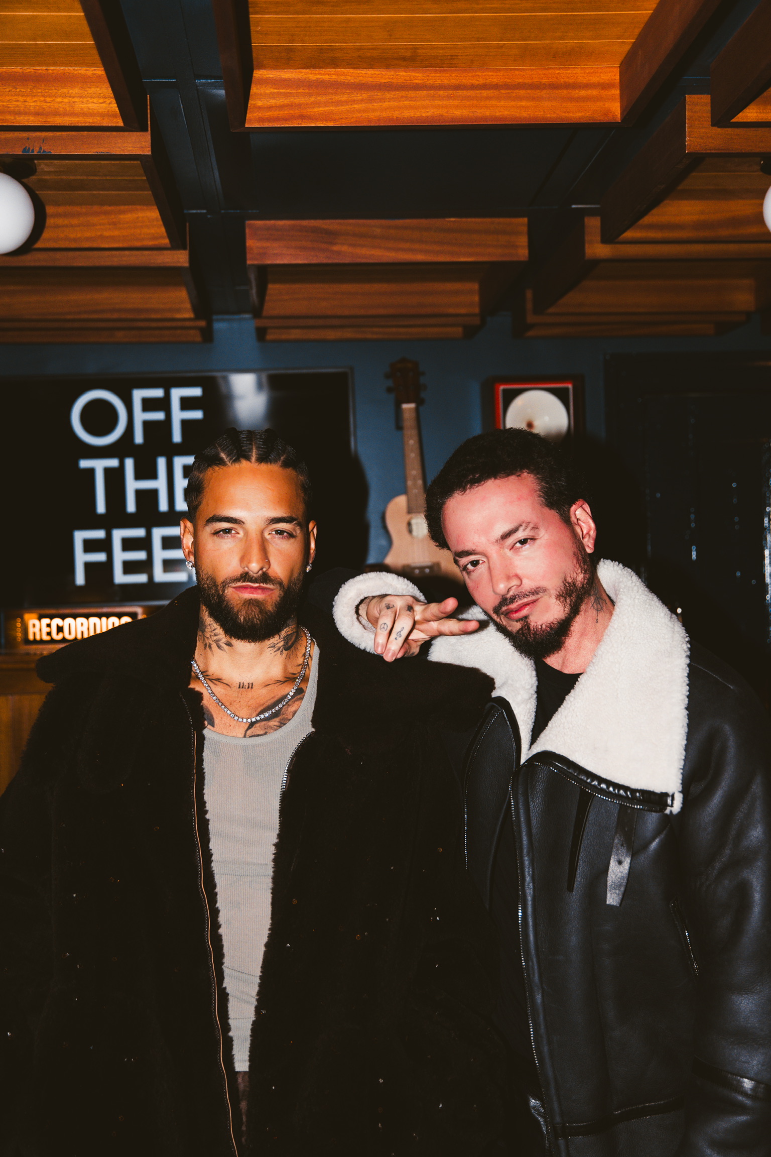 Maluma y J Balvin lanzan “Gafas negras” - El Diario - Bolivia