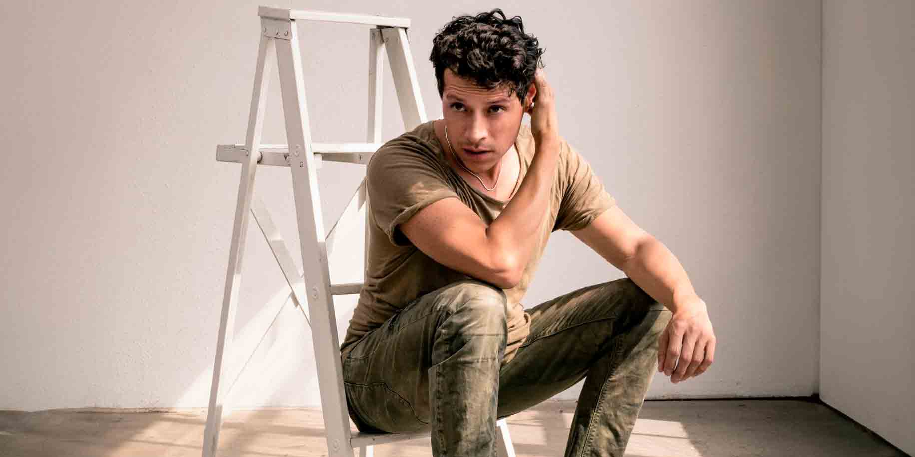 El boliviano Reynaldo Pacheco es maestro de actuación de Karol G - El ...