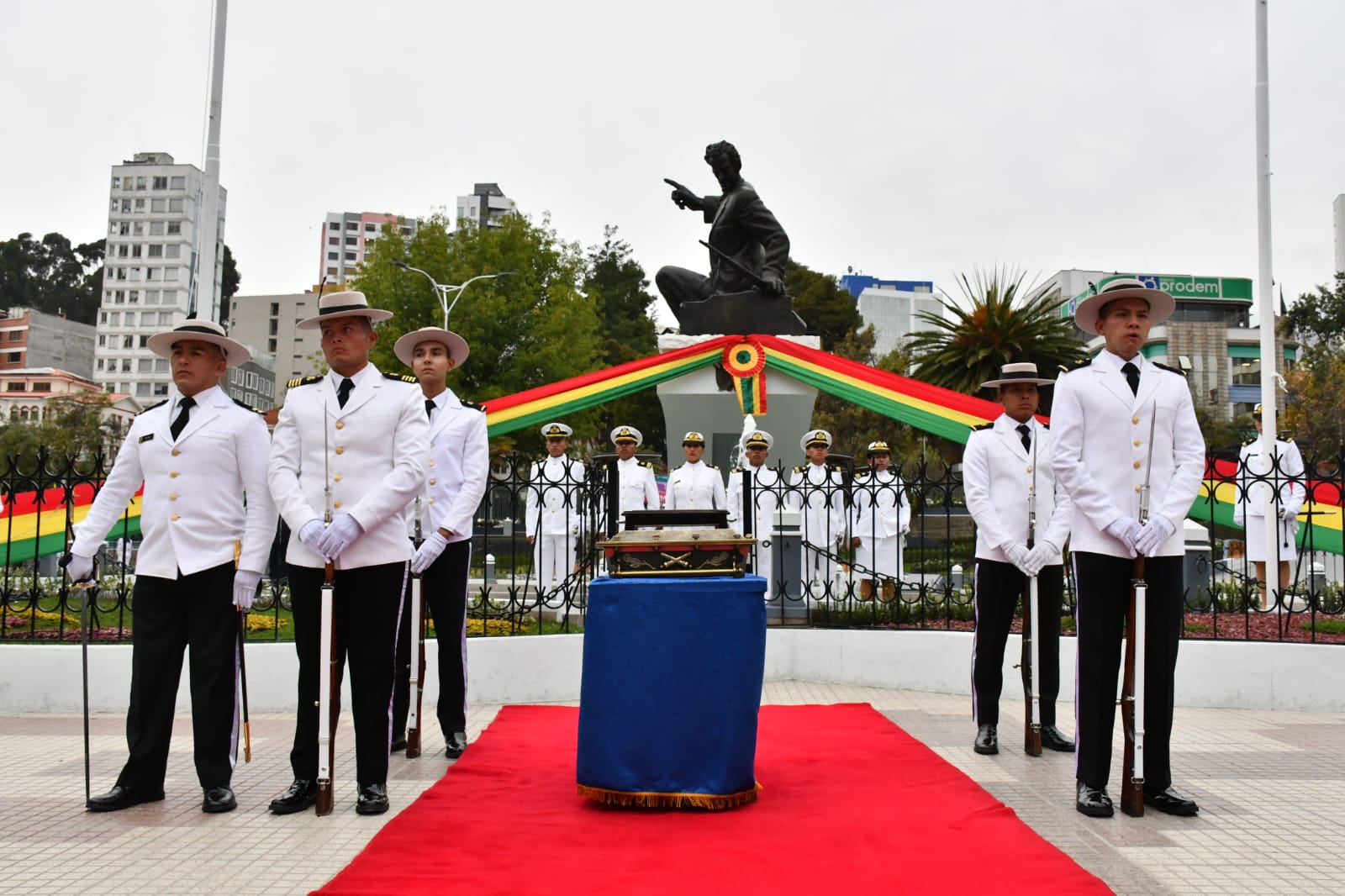 Autoridades rinden homenaje a Eduardo Abaroa Hidalgo - El Diario - Bolivia