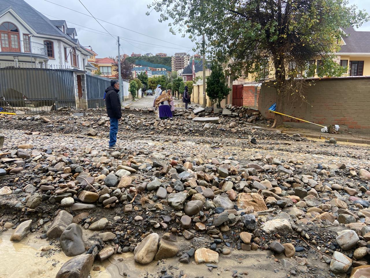 Achumani se convirtió en zona de piedras y lodo - El Diario - Bolivia