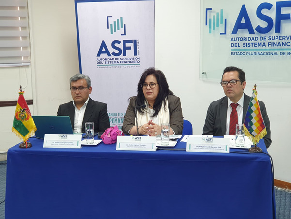 Consumidores satisfechos con servicios de entidades financieras - El ...