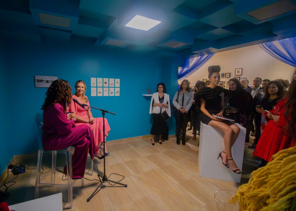 Deanna Canedo y Daniela Mérida unidas en ‘La intimidad del arte’ - El ...