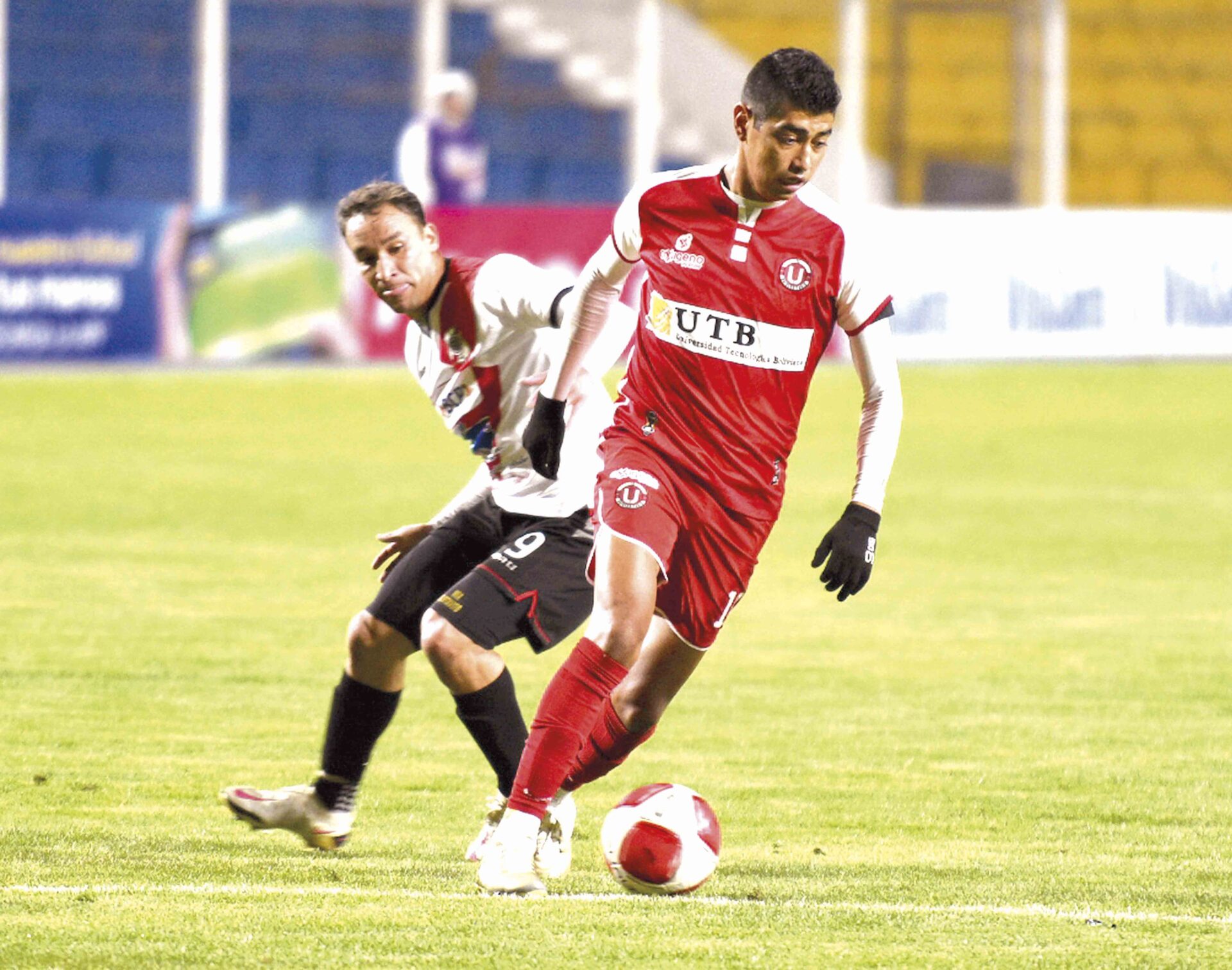 Núñez le da una agónica victoria a la "U" - El Diario - Bolivia