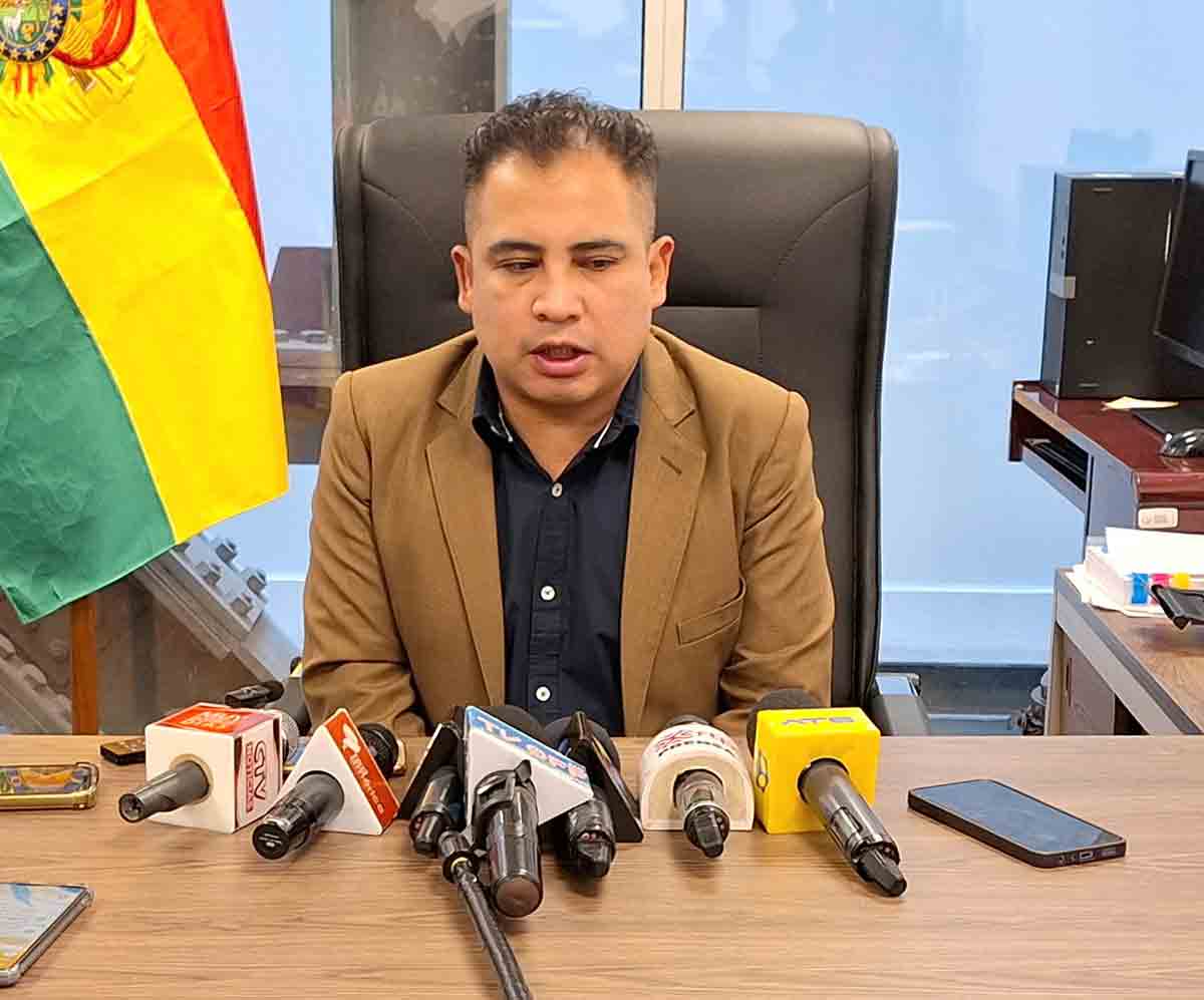 Gobierno "inventa historias" para tapar ineficiente gestión - El Diario ...