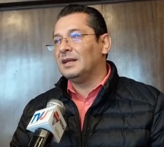 Ven que Gobierno prioriza la política mientras el país se hunde en la ...