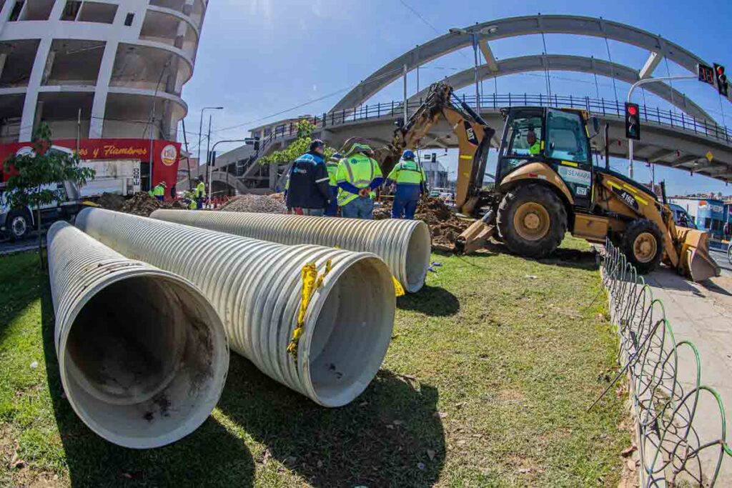 Comienza renovación de colector de alcantarillado - El Diario - Bolivia