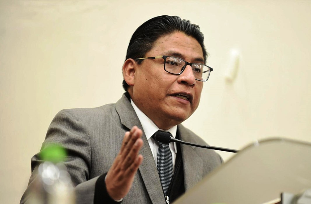 Dimite ministro de Justicia Iván Lima en momento crítico para el ...