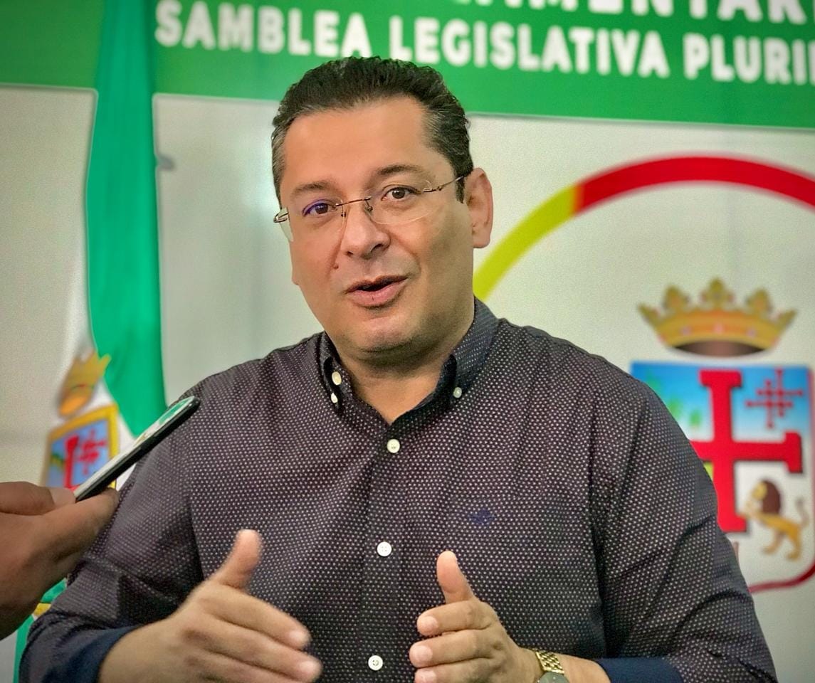 Diputado pide evitar que Fuerzas Armadas sean “instrumentalizadas” - El ...
