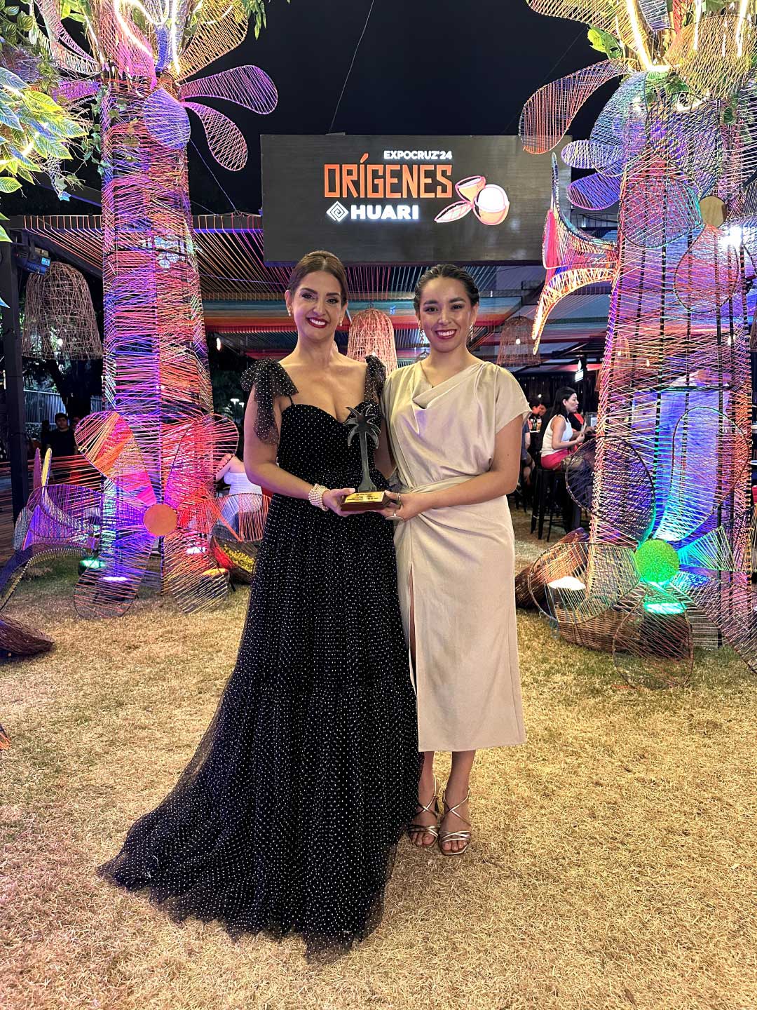 Palmera Dorada para "Orígenes Huari" al mejor Espacio Gastronómico de ...