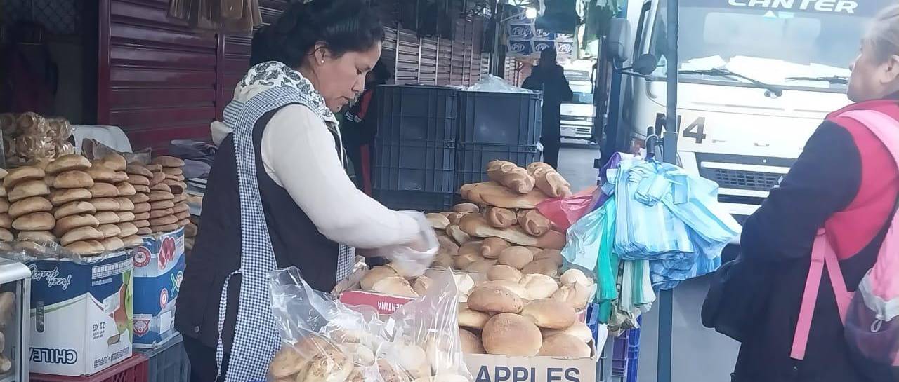 Se normaliza venta de pan de batalla en Cochabamba - El Diario - Bolivia