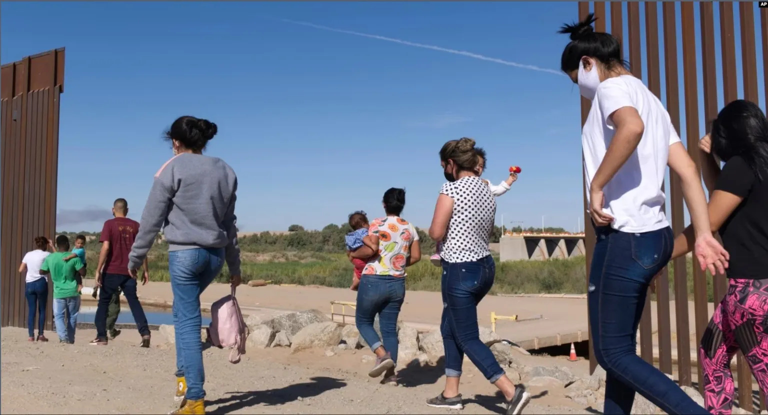 Latinos de Arizona esperan mejoras económicas pero temen a deportación ...