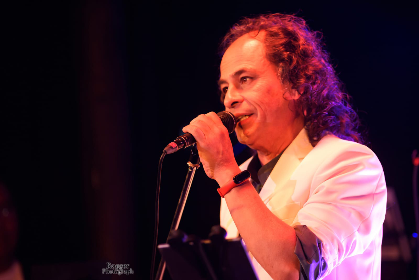 Angelo Jove recordará las lindas canciones de Roberto Carlos - El ...