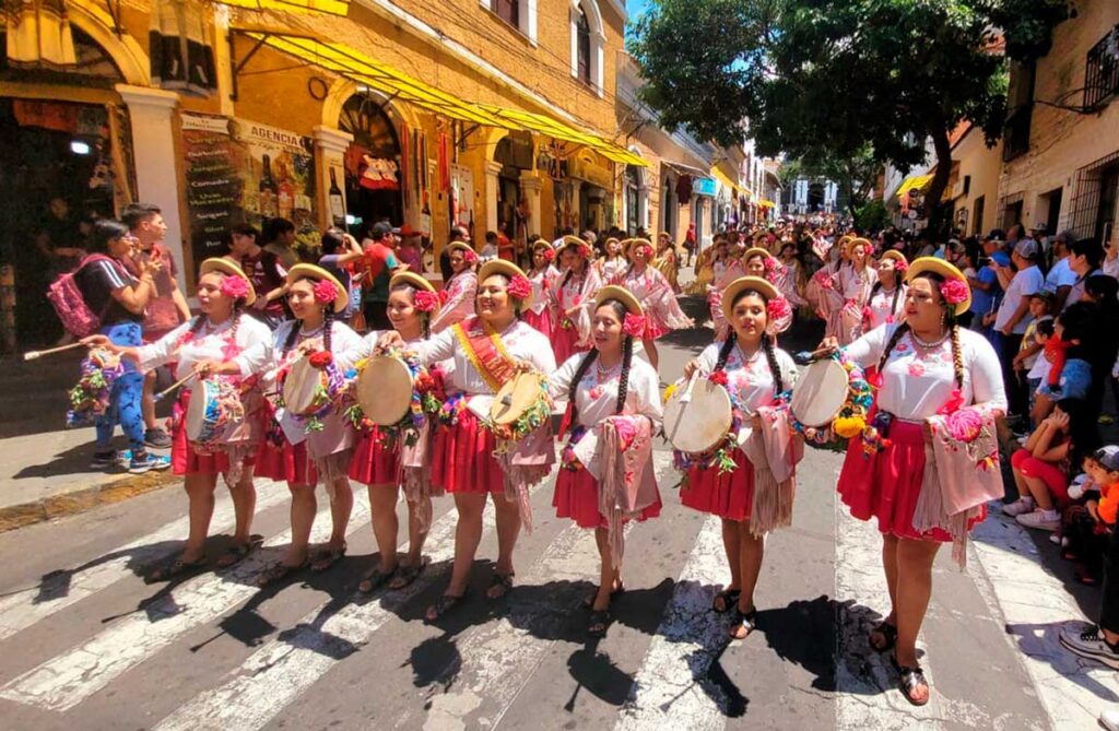 Fiesta del Jueves de Comadres es Patrimonio Cultural de Bolivia - El ...