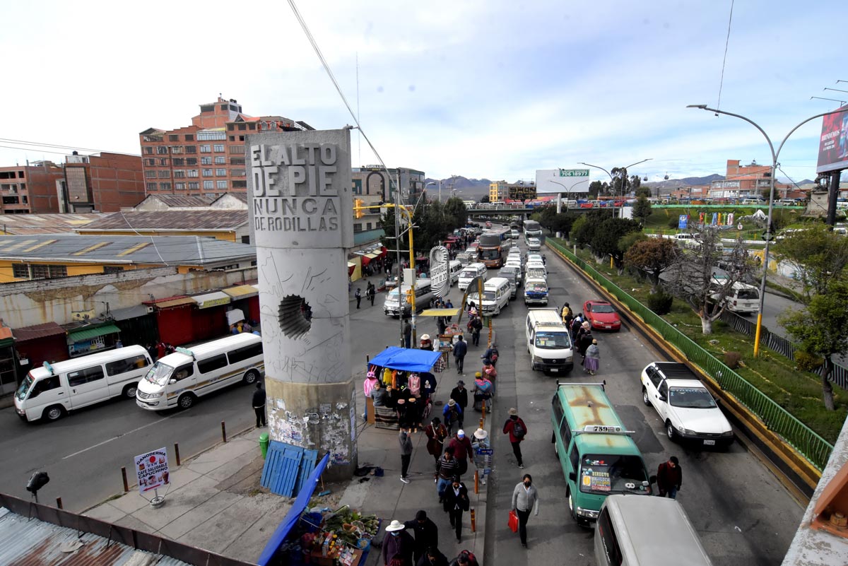 El Alto recibe la promesa de contar con una nueva línea de teleférico ...