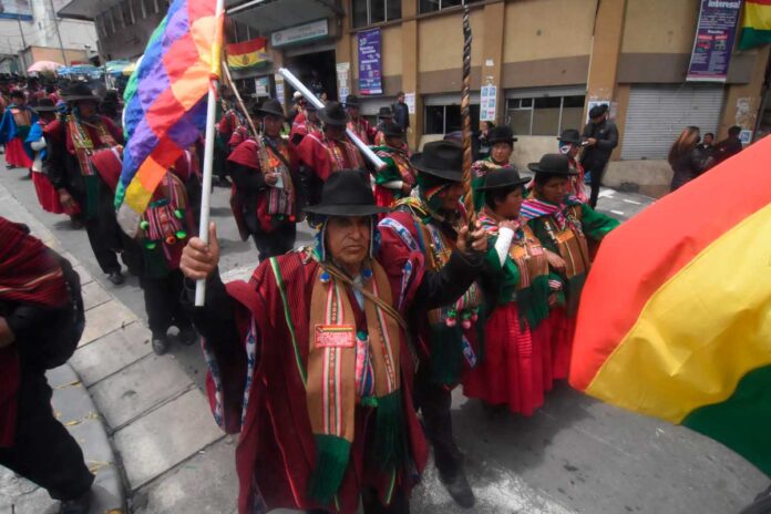 Ponchos Rojos amedrentan, crean tensión y dan ultimátum al Gobierno ...