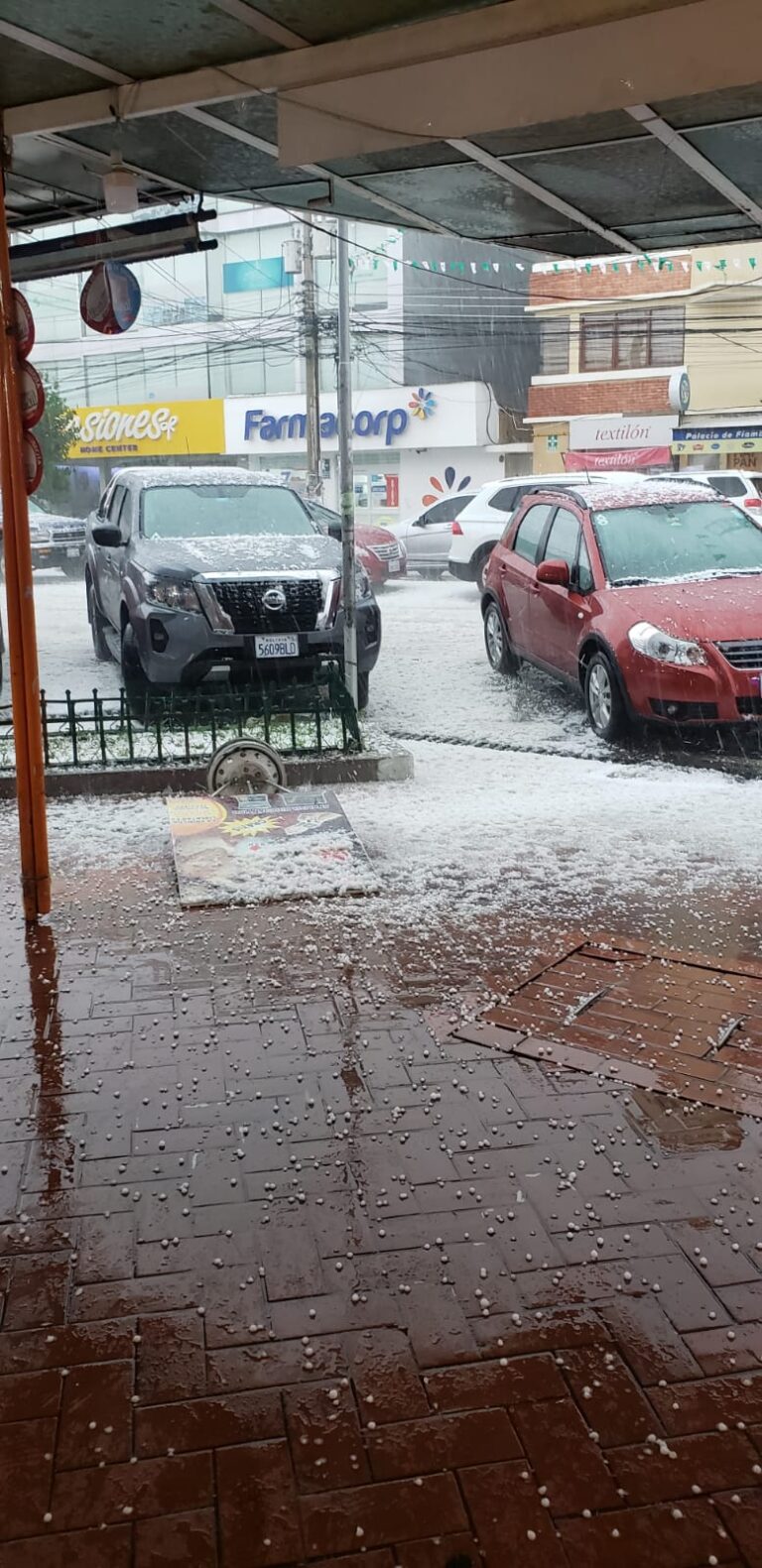 Granizada azota la zona sur de La Paz. (13:52) - El Diario - Bolivia