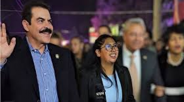 Presentan acción popular en busca de inhabilitar a Morena y APB-Súmate ...