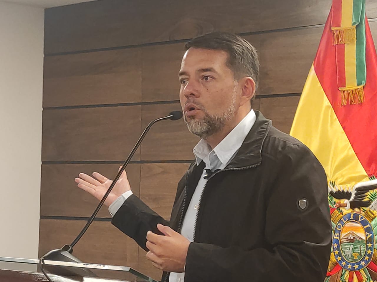 Bolivianos no quieren más manoseo y artimaña política - El Diario - Bolivia