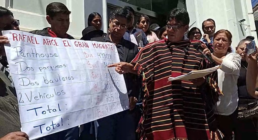 Diputado Héctor Arce presenta ante la Fiscalía General del Estado una ...