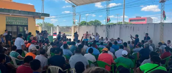 El transporte público declara paro indefinido - El Diario - Bolivia