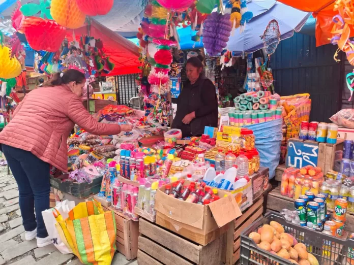 Bolivianos cumplen con el tradicional Martes de Ch’alla - El Diario ...